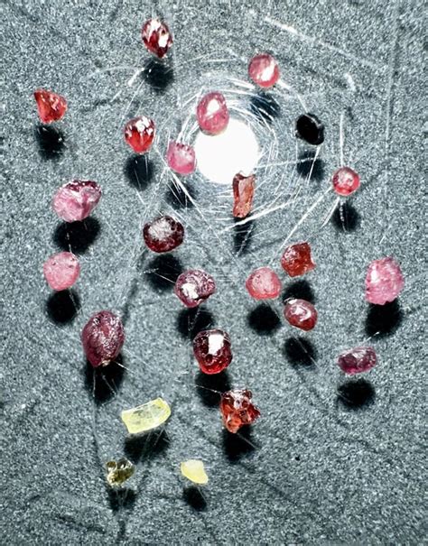 Garnets Ive Found Gold Panning Are The Green Ones Garnet Too R