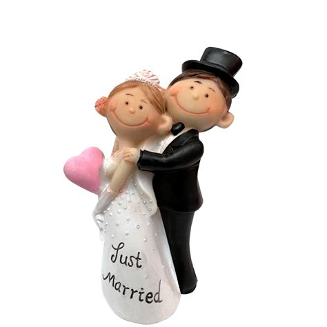 Фигурка за сватбена торта ВЛЮБЕНИ МЛАДОЖЕНЦИ