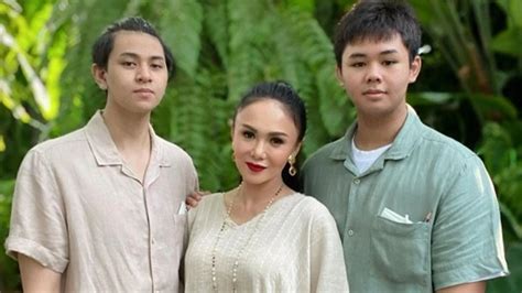 Indonesia Popstar Mum From Indonesia Told She Educates Her Teen Sons About Sex By Regularly
