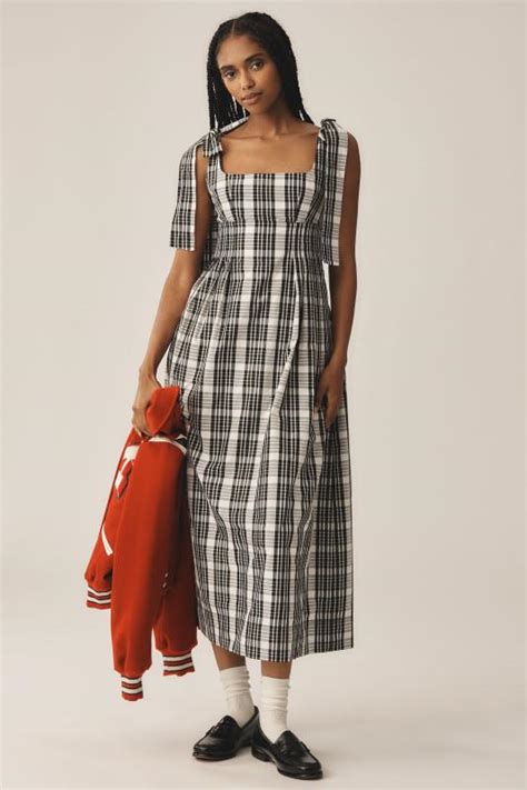 메이브 스퀘어넥 타이스트랩 미디드레스 앤트로폴로지 한국 공식 스토어 유니크한 여성 패션 및 라이프스타일 편집샵 200개이상의 프리미엄 브랜드 여성 의류 액세서리