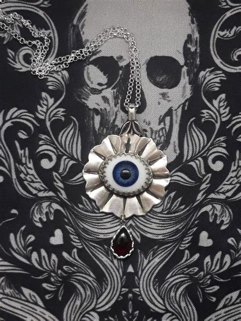 Pin By Laura Payne On Easy On The Eye Statement Necklace Oddities Glass Eyes
