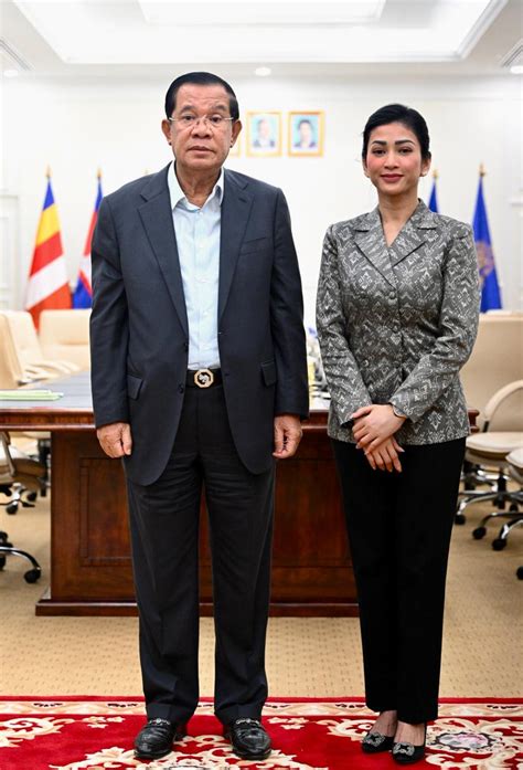 សម្តេចតេជោ ហ៊ុន សែន កោតសរសើរចំពោះការរៀបចំ សមាគមសិល្បករកម្ពុជា