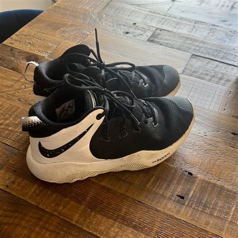 Nike Shoes Volleyball Shoes Size 7 Zoomrev2 Poshmark