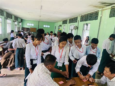 ခရမ်းမြို့နယ်တွင် ပန်းခင်းစီမံချက် ၃ ဖြင့် နိုင်ငံသားစိစစ်ရေးကတ်ပြားများ ကွင်းဆင်းဆောင်ရွက