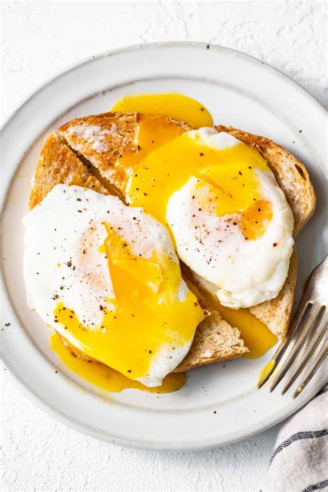 Over Easy Eggs Step By Step Fit Foodie Finds