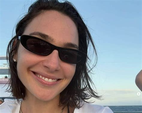Gal Gadot Chooses Costa Rica Again For New Years Getaway