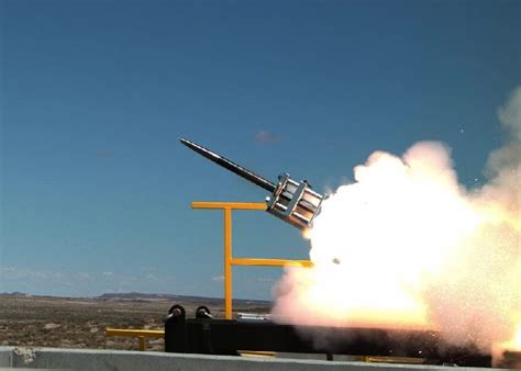 Red Wasp Us Army Boosts Fim 92 Stinger Missile Range With Advanced