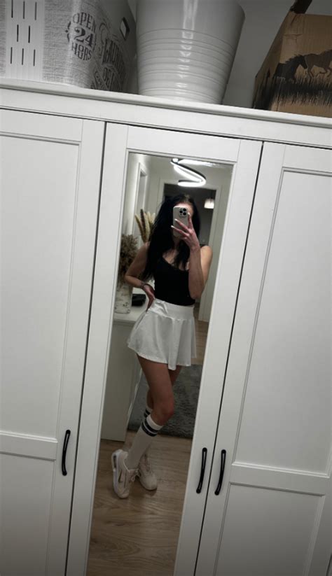 My Feet Are Your New Obsession Start Worshipping R Footsniffing