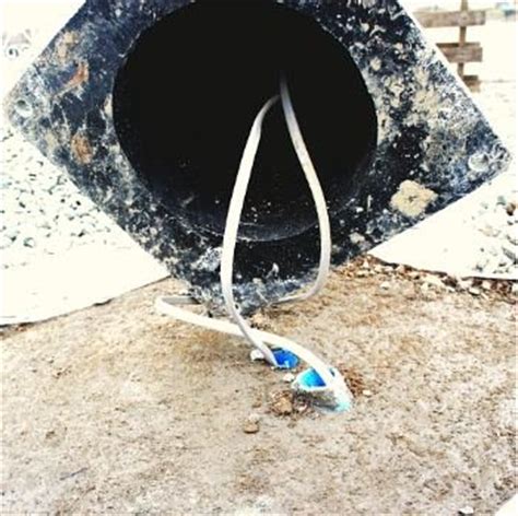 How To Install A Lamp Post