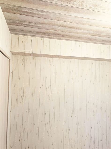 お部屋の雰囲気が一変する、天井へのアクセントクロス施工。 茅ヶ崎 藤沢 湘南のリフォーム＆リノベーションはリフォームクラフト 株式会社