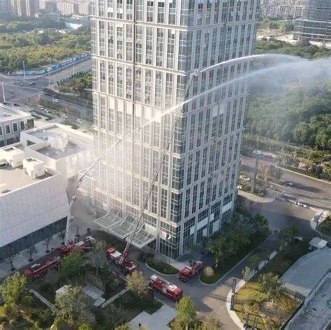 国庆护航 商丘市消防救援支队开展地标性高层建筑实战演练灭火指战员单位