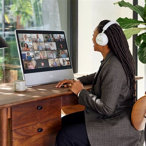 Cisco Desk Pro 27 Video Collaboration Monitor