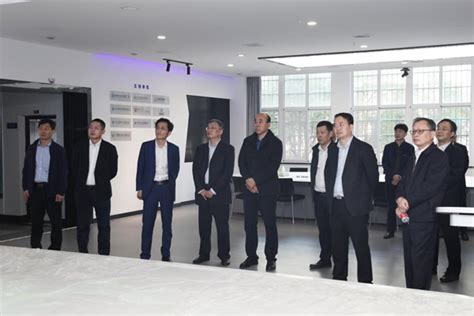 中交副总裁周静波一行来洞庭湖实验室调研 水利工程学院