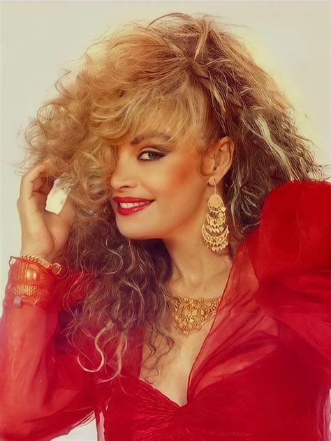 بالاترین خواننده زن معروف ترک که قربانی اسیدپاشی و قتل شد عکس و ویدئو