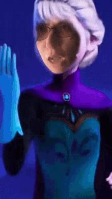 Frozen Elsa Gif Frozen Elsa Reflection Discover Share Gifs My Xxx Hot Girl