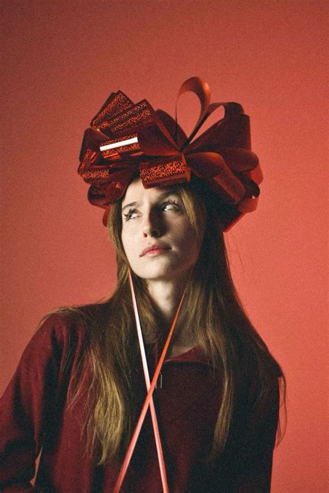 Девушка с бантом Белые туфли Красивые девушки Фотосессия