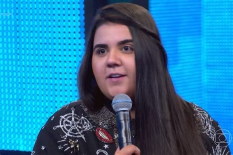 Sertaneja Yasmin Santos Se Emociona E Fala Sobre Mar Lia Mendon A