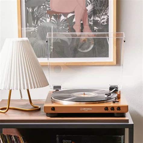 12 Stylish Record Players We Love 2022 Crosley Victrola