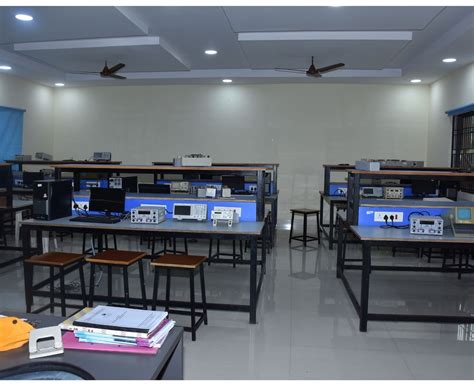 Labphotos ECE G PULLAIAH COLLEGE OF ENGINEERING TECHNOLOGY