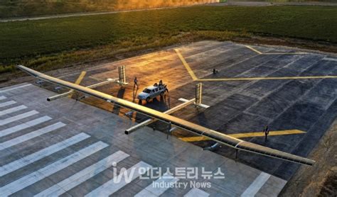 중국 차세대 태양광 대형 무인항공기 선보인다정찰·모니터링·통신 중계 등 준위성 역할 인더스트리뉴스
