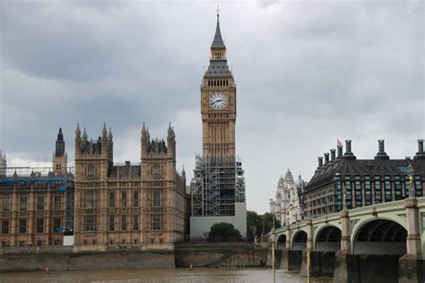 런던 랜드마크 여행 역시 변덕스러운 영국 날씨 런던아이 빅벤 타워 런던 시내가 한눈에 보이는 스카이가든 네이버 블로그