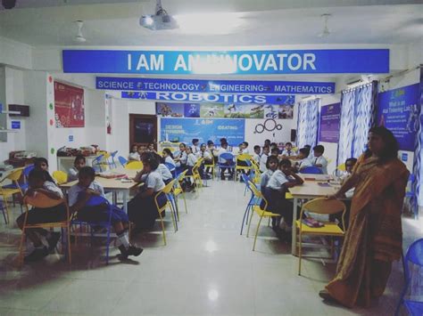 🤖 Robotics Lab 🚀 Class V Srn International School