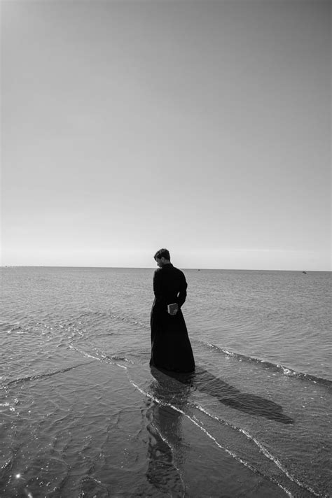 Священник Религия фото в рясе святой отец На море Beach Model