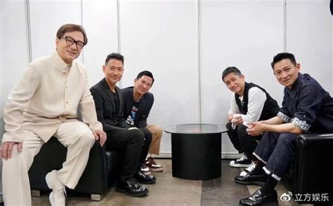 港电影圈名场面！成龙张学友梁朝伟等人齐聚一堂