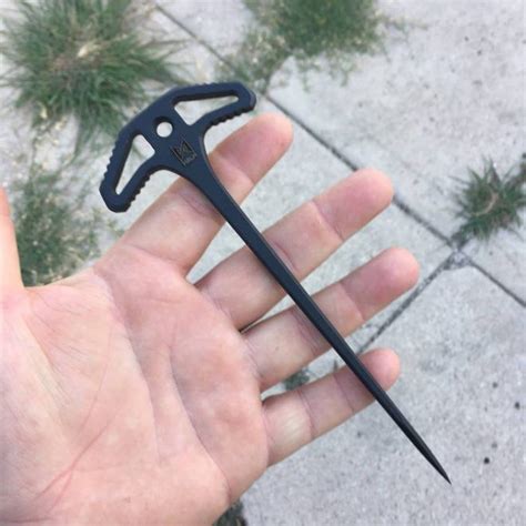 Pin On Push Dagger Knuckle