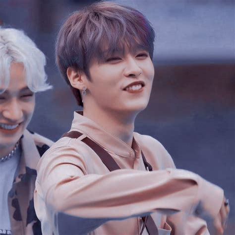 𝑳𝑬𝑬 𝑲𝑵𝑶𝑾 𝑺𝑻𝑹𝑨𝒀 𝑲𝑰𝑫𝑺