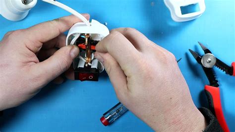 Dim Bulb Tester Current Limiter 4 Steps With Pictures Instructables