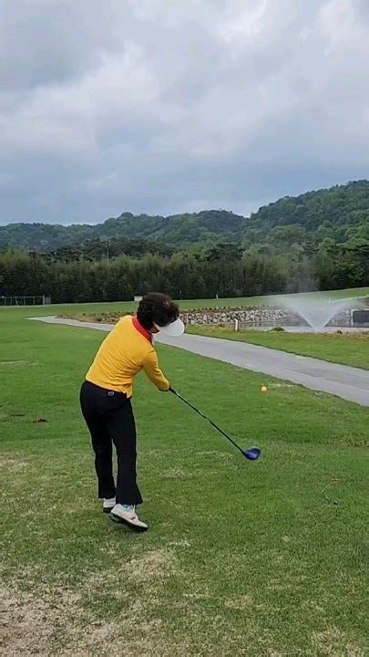 장타 어머님70대후반😱ㅋ골프골프존스크린골프nx골프존cc필드필드골프필드레슨웨지퍼터아이언비거리골프레슨숏게임숏아이언드라이버롱아이언우드유틸장타