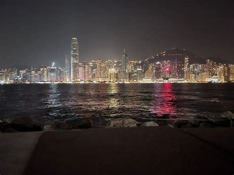 往往到後來，隨緣隨時被接載 博覽過千山百海，看過無盡風景再發現愛