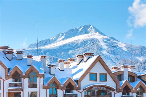 주택과 불가리아 스키 리조트 Bansko에에서 눈 산 파노라마 겨울에 대한 스톡 사진 및 기타 이미지 겨울 경관 계절 Istock