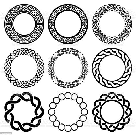 아일랜드 어 셀틱 벡터 만다라 프레임 세트 편조 라운드 패턴 인사말 카드와 Invititon 배경 세인트 패트릭의 날 디자인 켈트양식에 대한 스톡 벡터 아트 및 기타 이미지