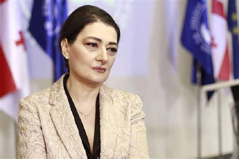 თუ 500 000 კაციან პარტიას შეუძლია წყნარად უყუროს როგორ კვდება მათი ლიდერი მაშინ თქვით რომ