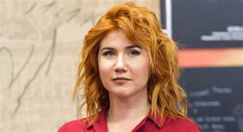 Anna Chapman Body Measurements Height Weight Bra Size Shoe Size
