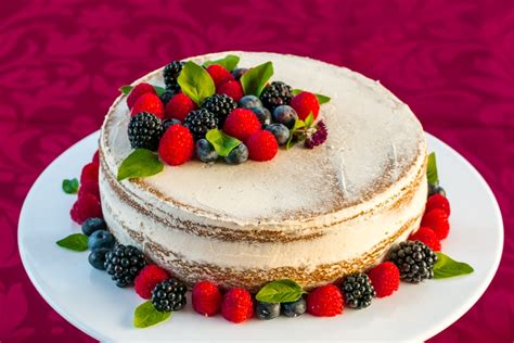 Naked cake Tarta desnuda El blog de Lucía