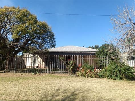 4 Bedroom House For Sale In Odendaalsrus P24 116061844