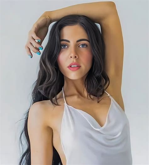 Theodora Day Age Wiki Biography Husband Ethnicity Height Weight And More