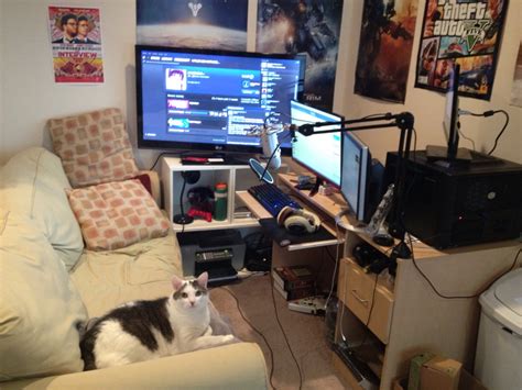 The Joys Of Multiple Monitors R Pcmasterrace