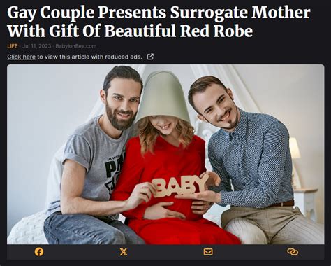 Foxx Gay Couple Presents Surrogate Mother With Gift Of Be 巴比倫蜜蜂