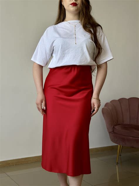 Шовкова спідниця Tuvdoma