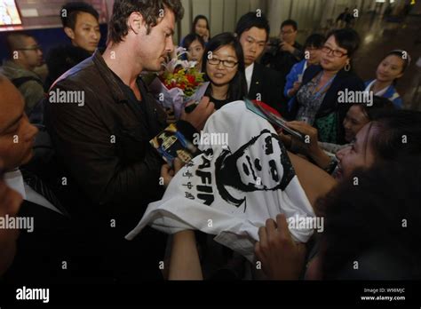 Retired Russian Tennis Player Marat Safin C Signs Autographs For Fans In Beijing China 29