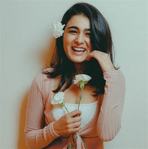 Shalini Pandey Cute Insta Photos