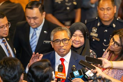 Govt Officers Responsible For Jalur Gemilang Gaffe In Spm Report Identified Action To Be Taken