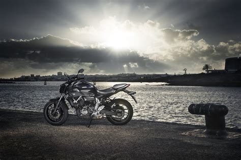 Essai Yamaha MT Elle Va Tabasser Page