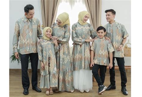 Rekomendasi Baju Lebaran Keluarga Seragam Rating Tinggi Di Shopee Nova