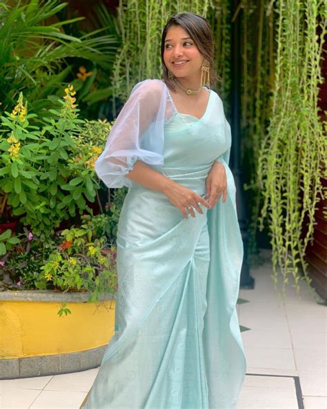 Rishika Paul On Instagram “feeling Ethereal In This Beautiful Crepe Banarasi Saree From