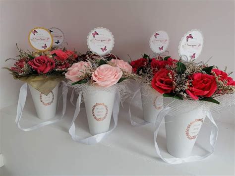 Цветя от креп хартия с бонбони Handmasters Bg